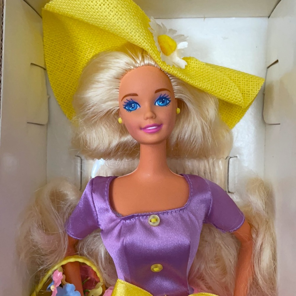 1995 Avon Exclusive Special Edition Barbie - Gem